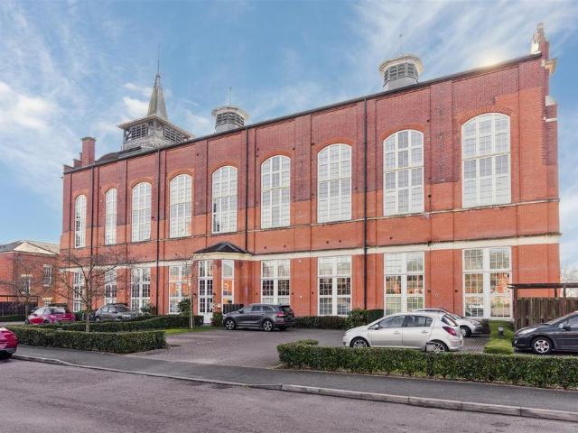 3 bedroom apartment for sale
