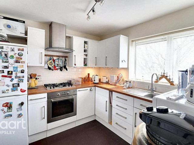 3 bedroom apartment for sale