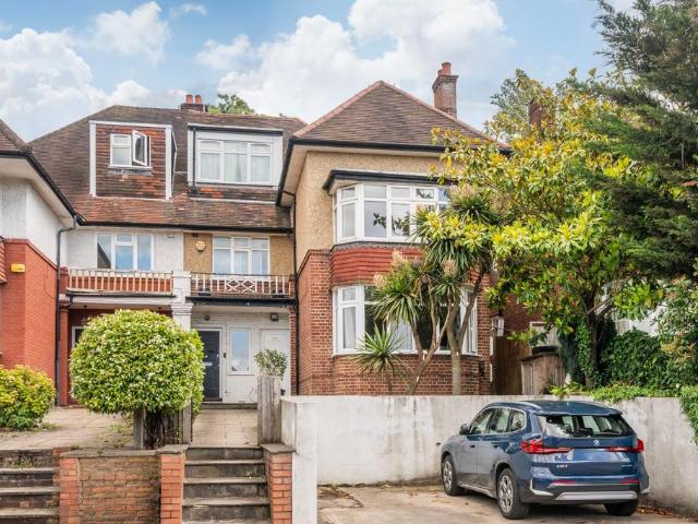 3 bedroom apartment for sale
