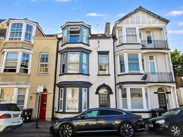 3 bedroom apartment for sale