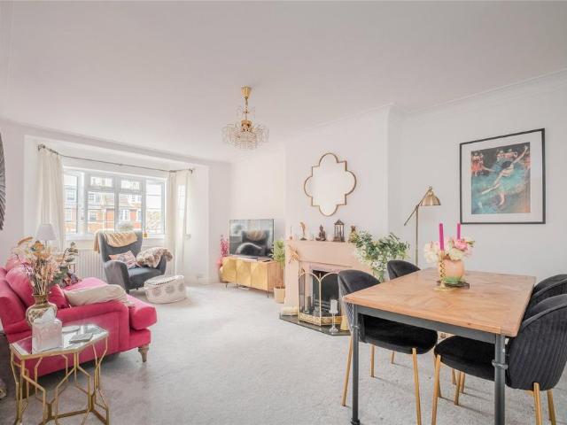 3 bedroom apartment for sale