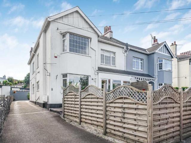 3 bedroom apartment for sale