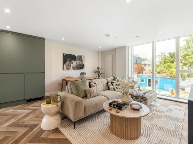 3 bedroom apartment for sale