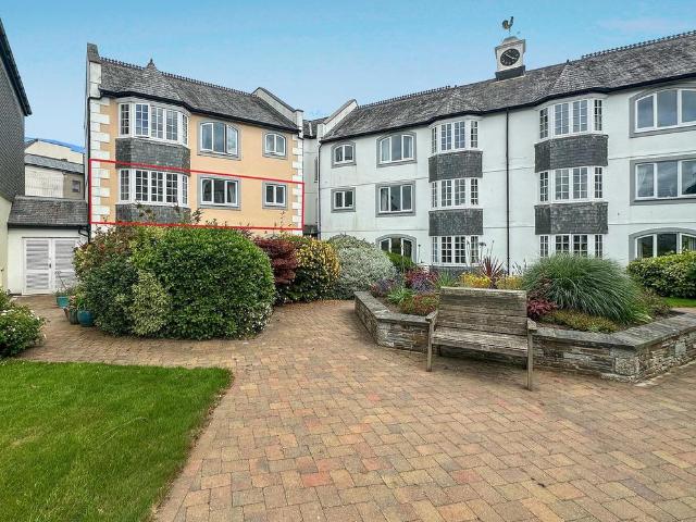 3 bedroom apartment for sale