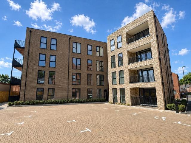 3 bedroom apartment for sale