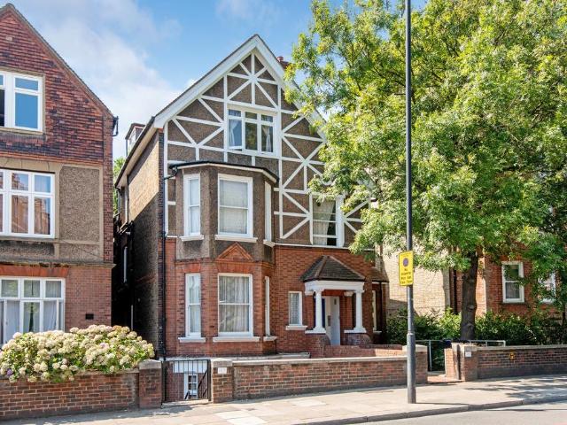 3 bedroom apartment for sale