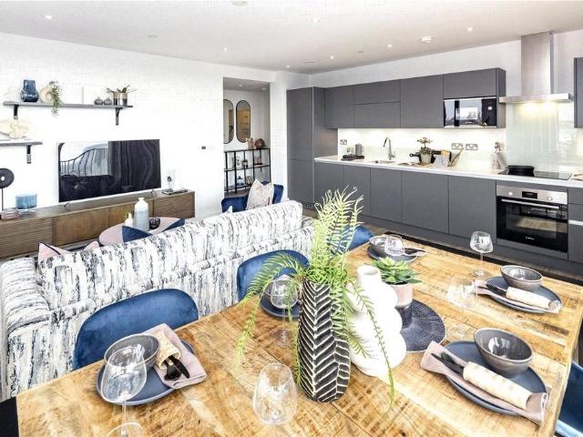 3 bedroom apartment for sale