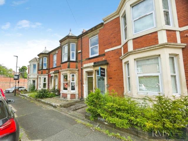 3 bedroom apartment for sale