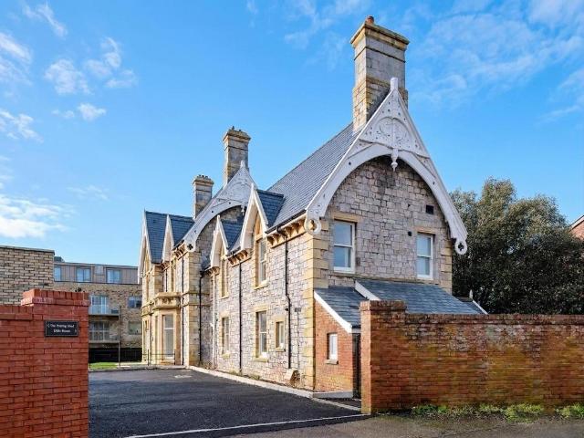 3 bedroom apartment for sale