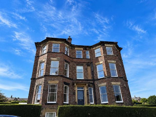 3 bedroom apartment for sale