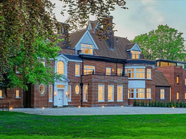 3 bedroom apartment for sale