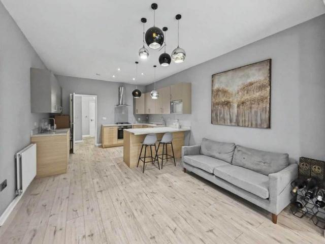 3 bedroom apartment for sale