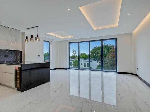 3 bedroom apartment for sale