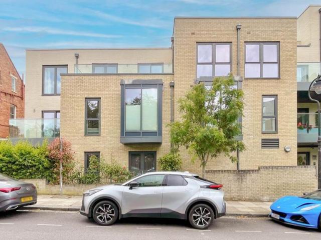 3 bedroom apartment for sale