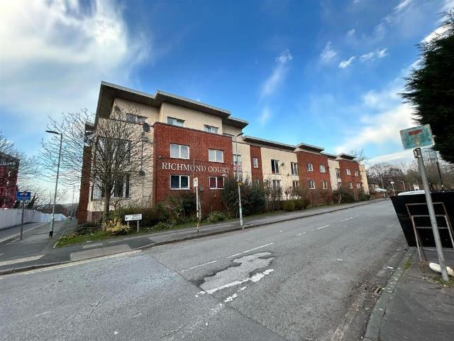 3 bedroom apartment for sale