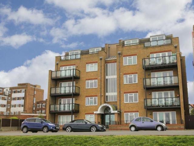 3 bedroom apartment for sale
