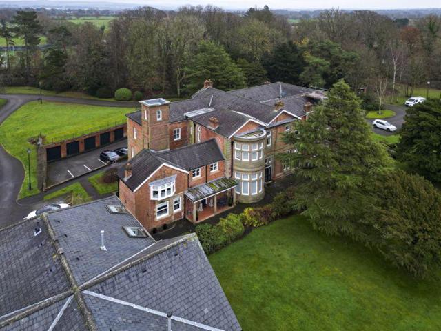 3 bedroom apartment for sale