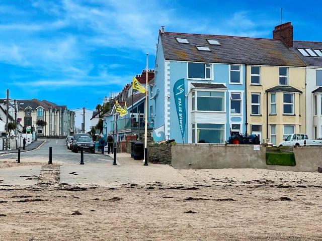 3 bedroom apartment for sale