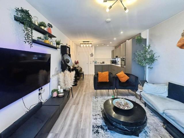 3 bedroom apartment for sale