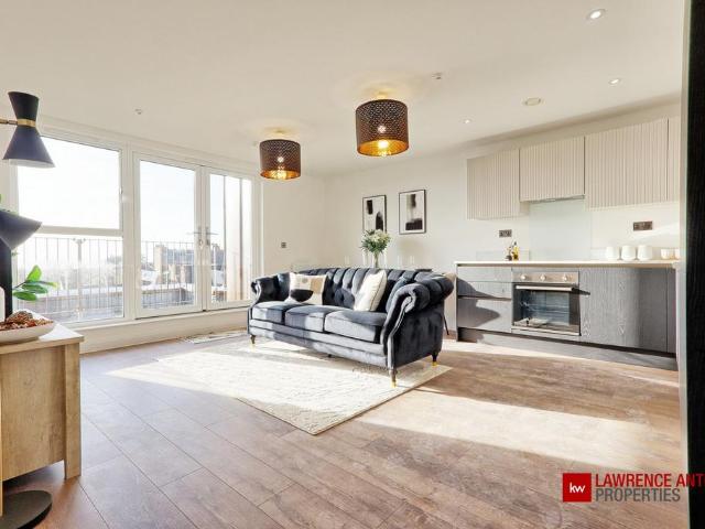 3 bedroom apartment for sale