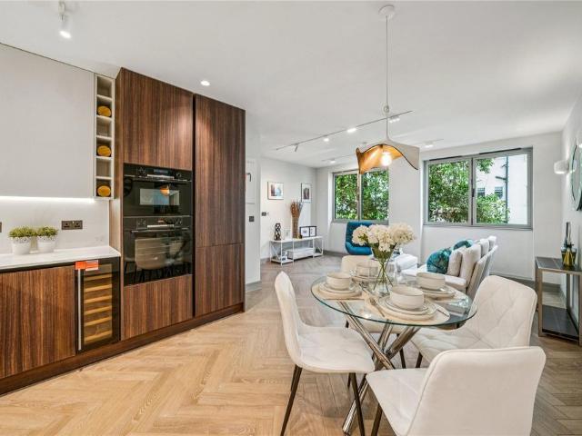 3 bedroom apartment for sale