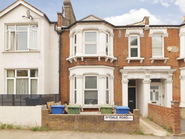 3 bedroom apartment for sale