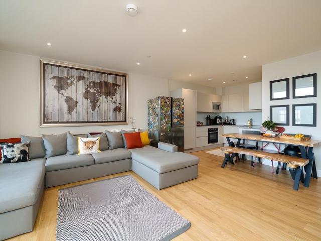 3 bedroom apartment for sale