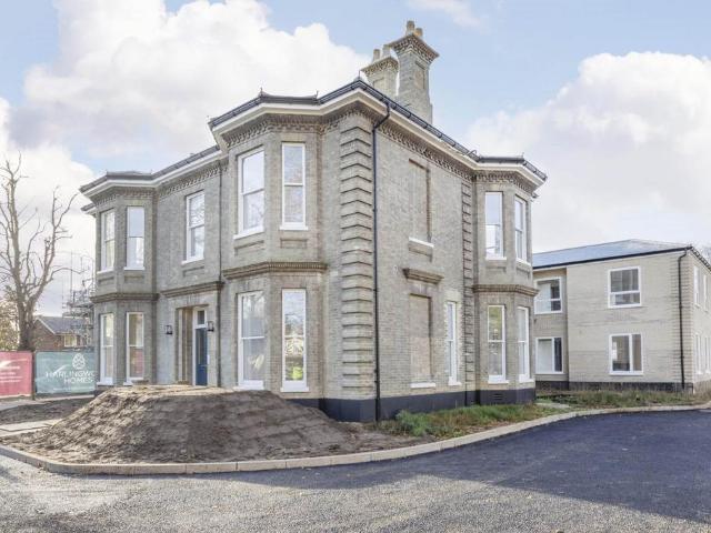 3 bedroom apartment for sale