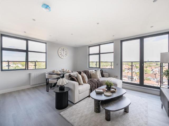 3 bedroom apartment for sale