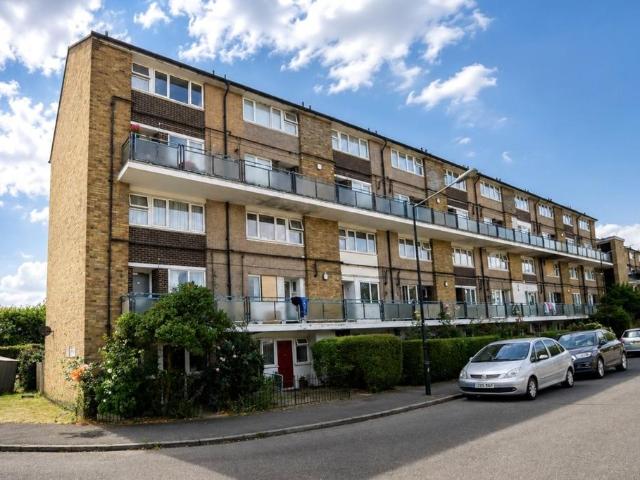 3 bedroom apartment for sale