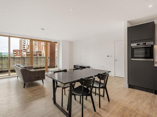 3 bedroom apartment for sale