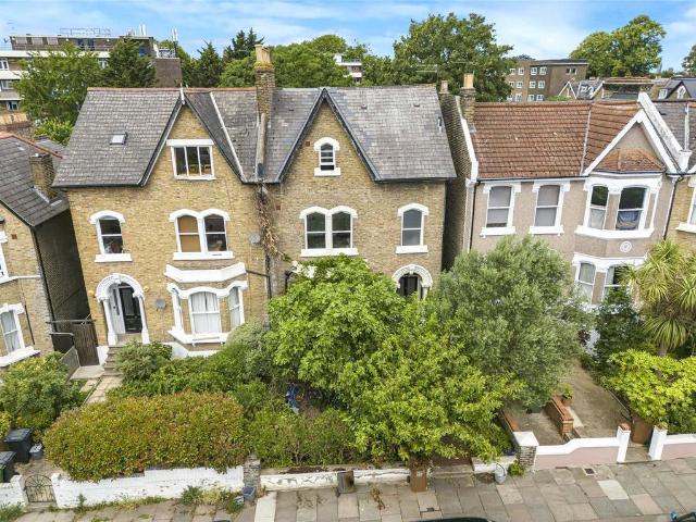 3 bedroom apartment for sale