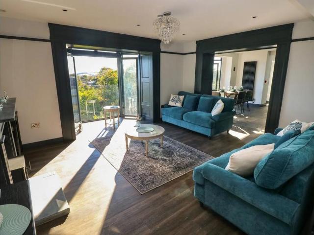 3 bedroom apartment for sale