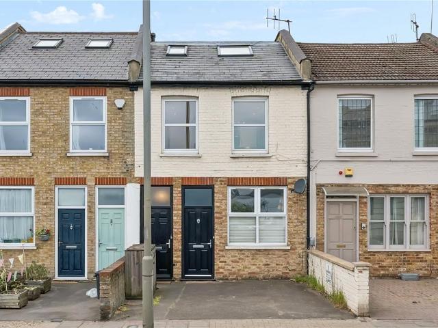 3 bedroom apartment for sale