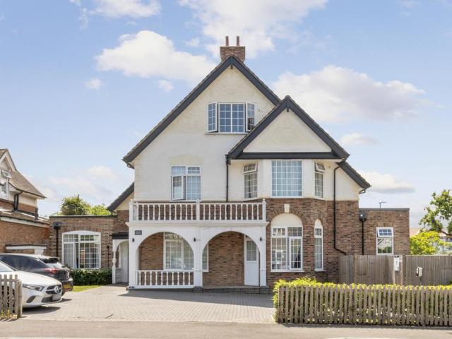 3 bedroom apartment for sale
