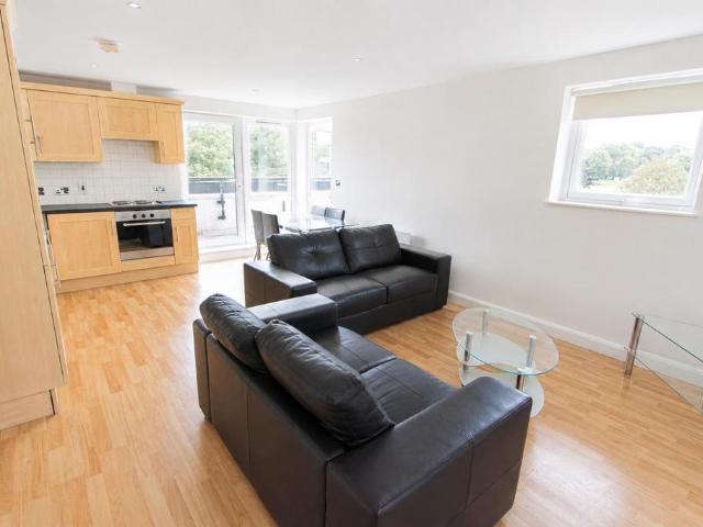 3 bedroom apartment for sale
