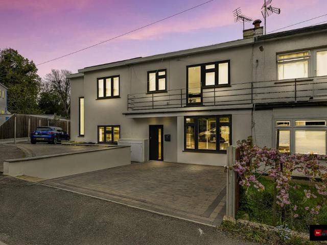 3 bedroom apartment for sale
