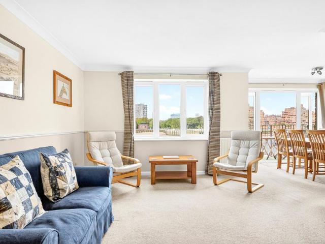 3 bedroom apartment for sale