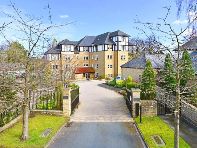 3 bedroom apartment for sale