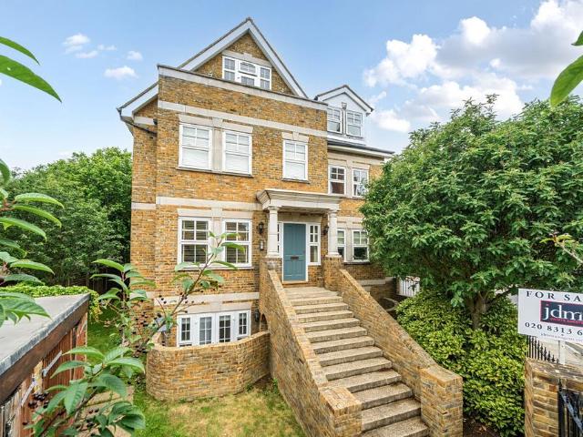 3 bedroom apartment for sale