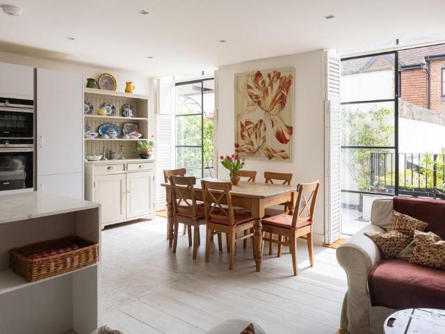 3 bedroom apartment for sale