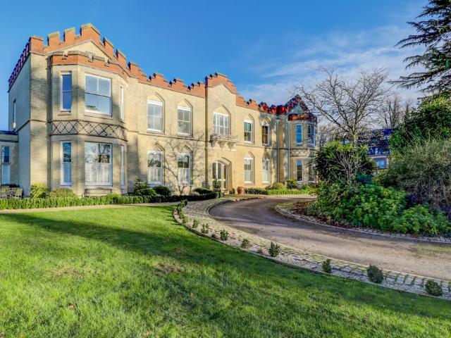 3 bedroom apartment for sale