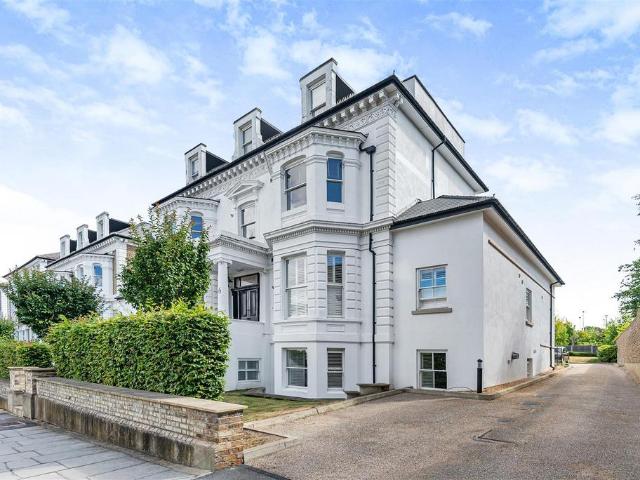 3 bedroom apartment for sale