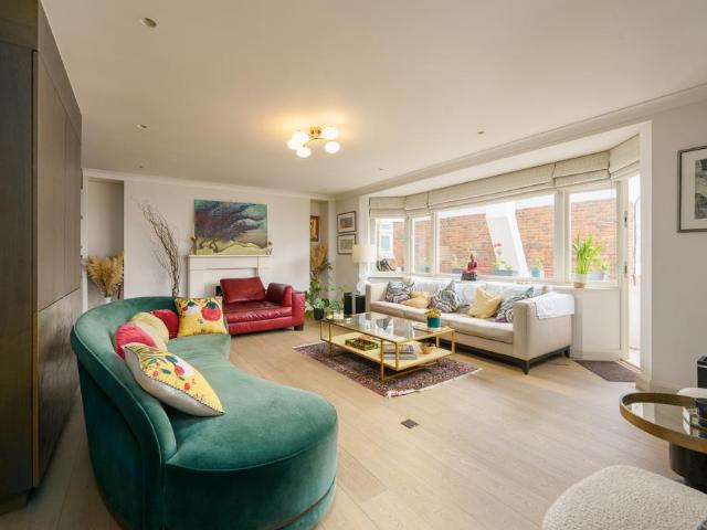 3 bedroom apartment for sale