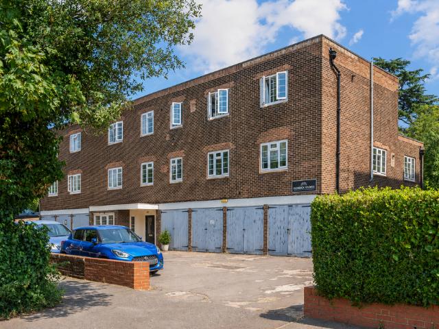 3 bedroom apartment for sale