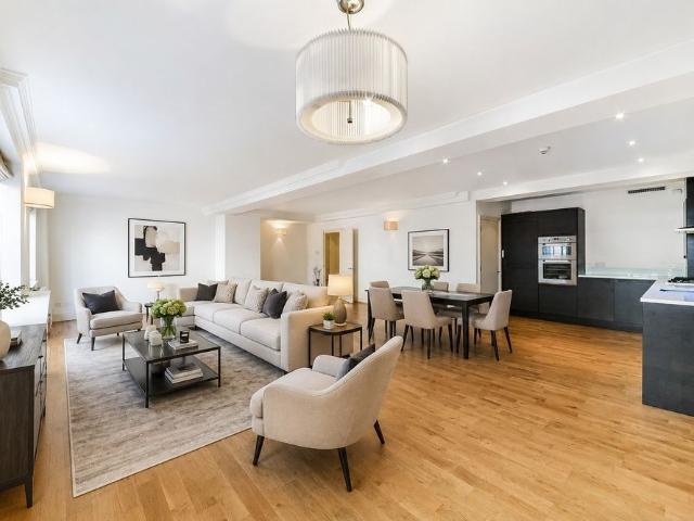 3 Bedroom Apartment, Great Queen Street, Covent Garden, WC2B