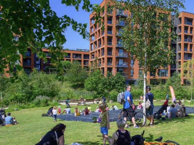 3 Bedroom Apartment Greenwich Greenwich 88636025
