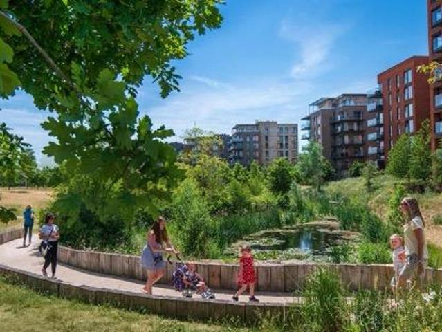 3 Bedroom Apartment Greenwich London 92654299