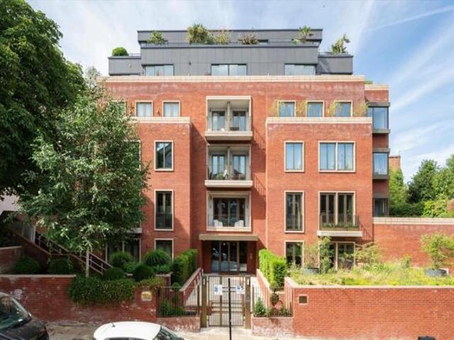 3 Bedroom Apartment Hampstead Greater London LS93959786