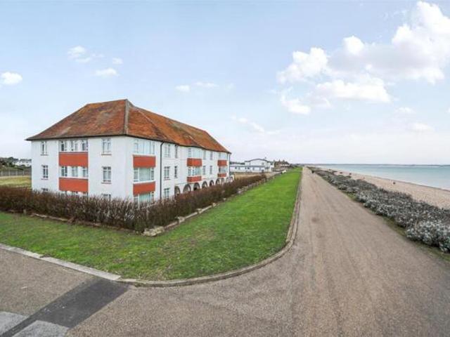 3 Bedroom Apartment Kent Kent LS101060238